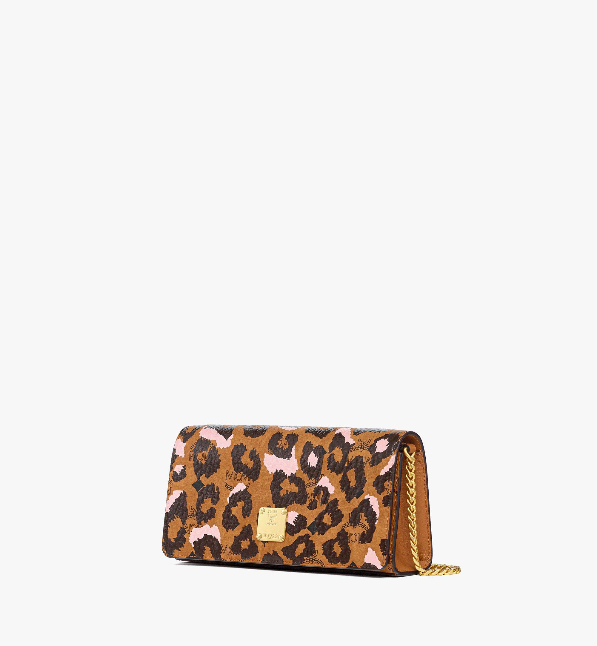 One Size Aren Chain Bag in Leopard Visetos Cognac | MCM ®CN