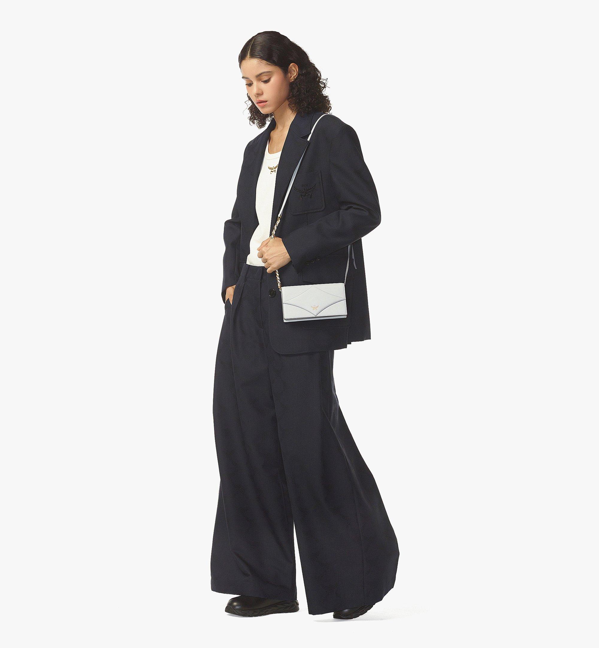 Large Diamond Chain Wallet in Calf Leather Grey | MCM ®SG